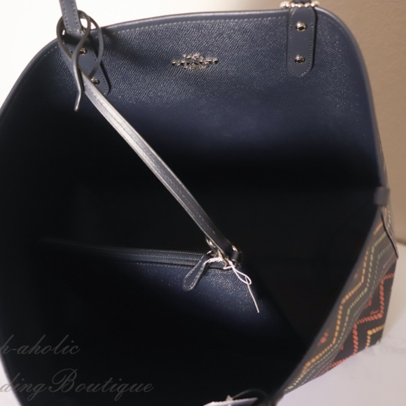 Coach | Bags | Coach F6698 Reversible City Tote With Geo Chevron | Poshmark